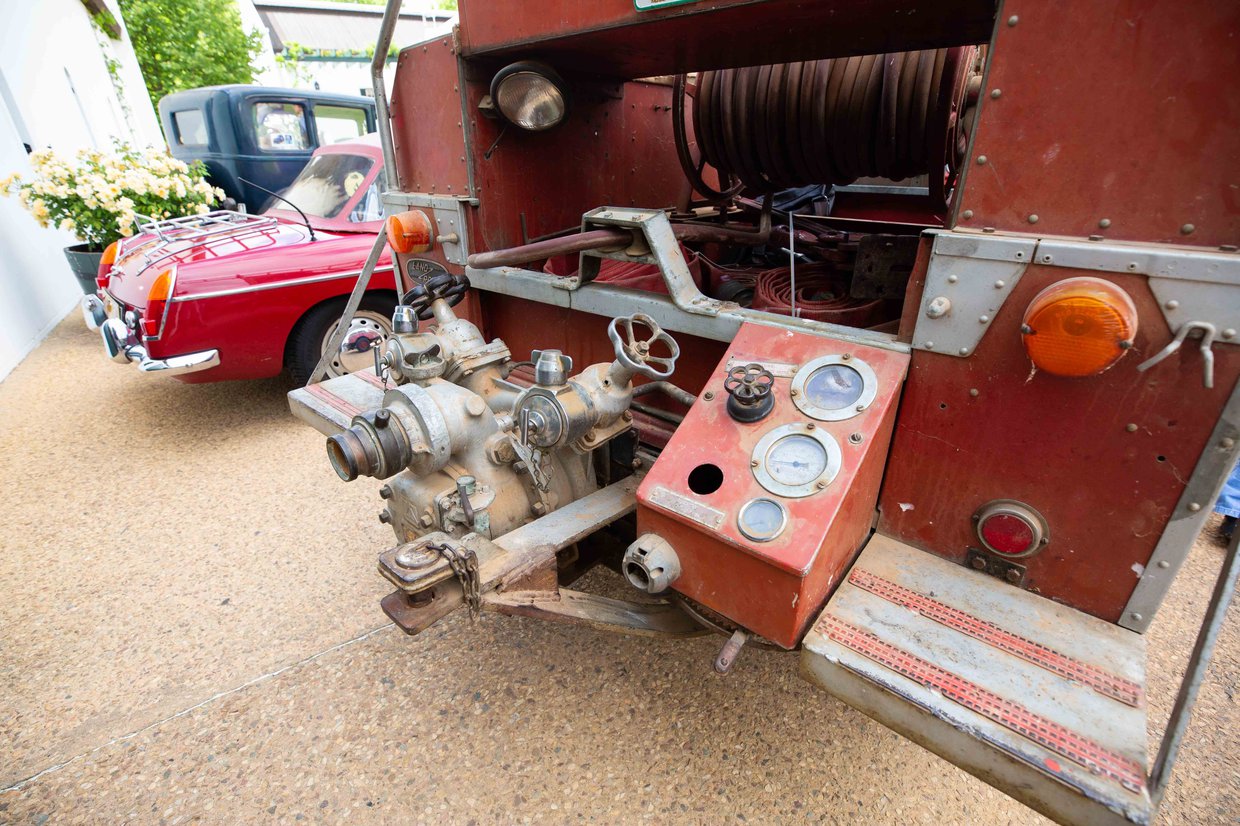 Crossley & Webb | Cars